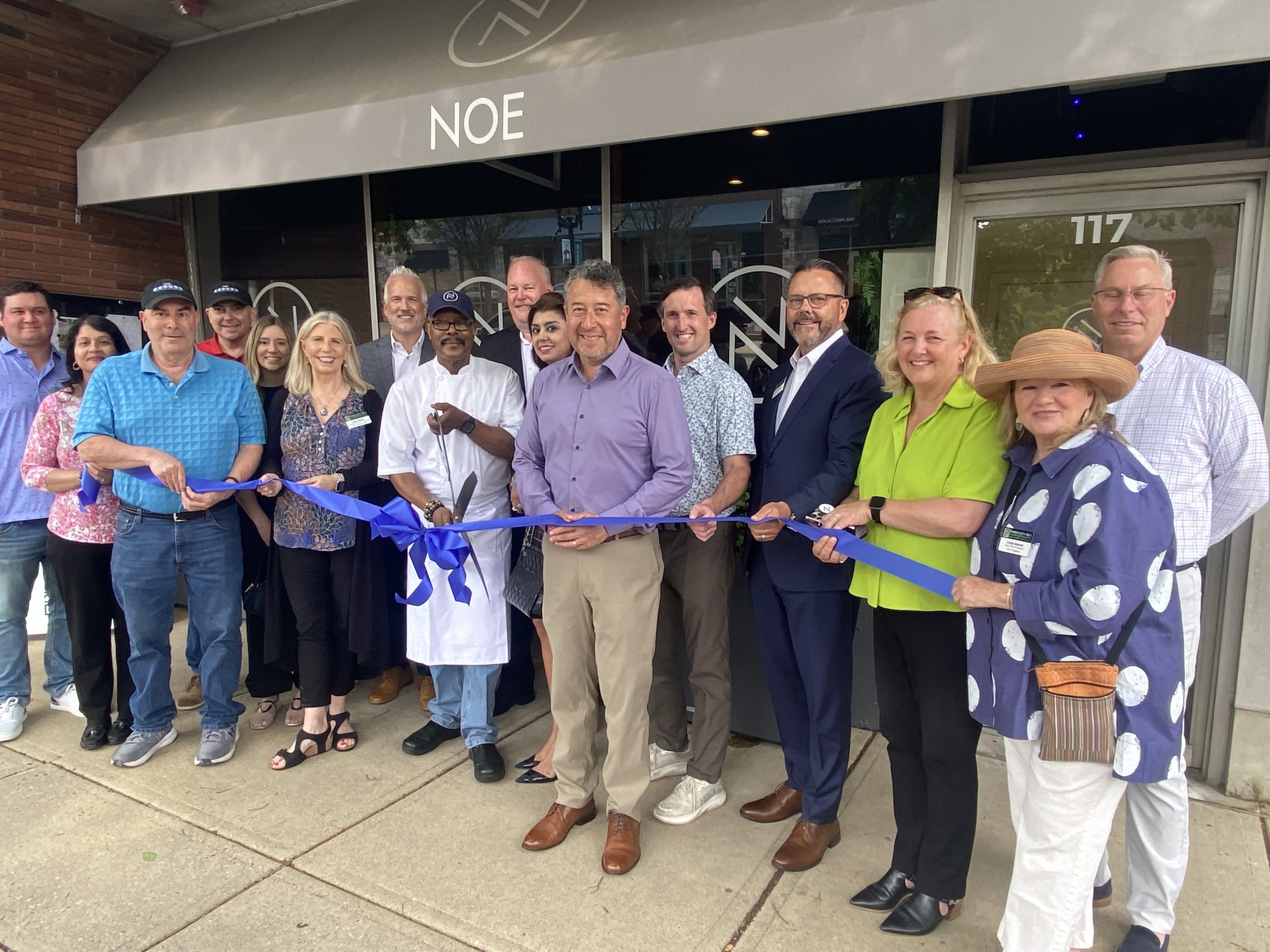 Acclaimed Chef Robert Gadsby Debuts Restaurant Noe in Downtown ...