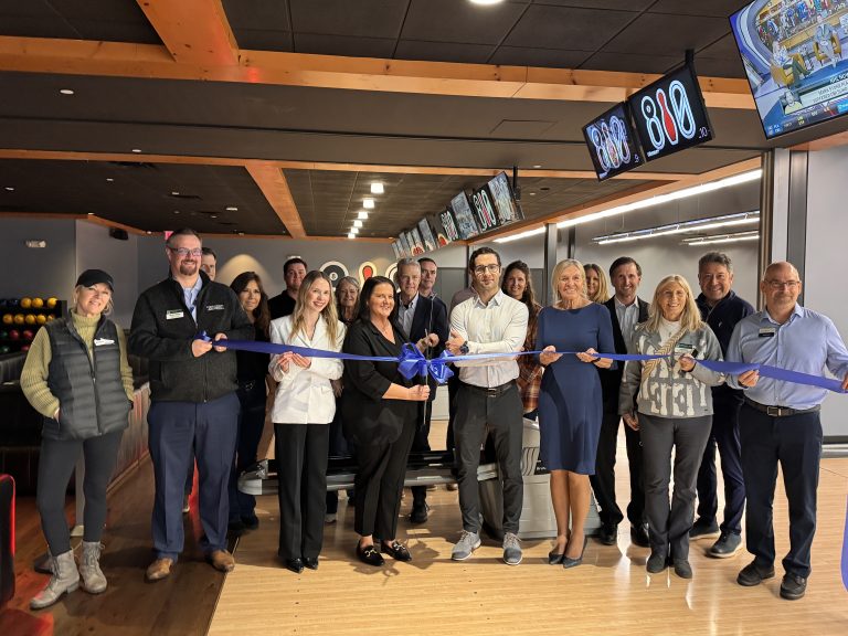 810 Entertainment Brings Bowling, Dining, and Social Gaming to The ...